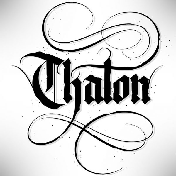 Calligraphie « Chaton » · Fond Noir Tattoo